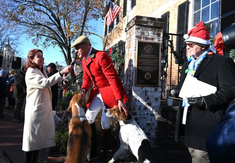 Town of Middleburg's 2024 Christmas Parade - Blue Ridge Leader